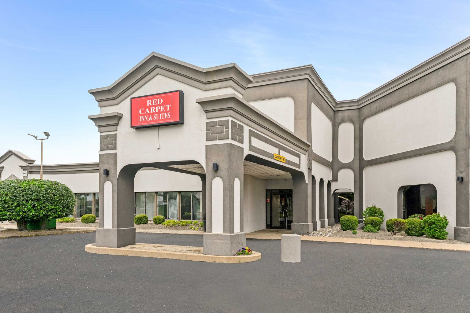 Philadelphia, PA Hotel | Red Carpet Inn & Suites | stayhihotels